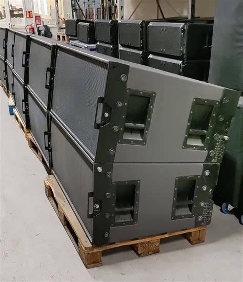 Martin Audio W L Line Array Module Gearwise AV Stage Equipment