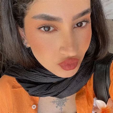 بحث انسانیت نیس دخترا میخان بگن یکی خیلی مرده میگن تستسترونش مثلا زیاده