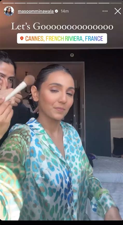 Those 2 Women Are Cringing Hard Af What Is She Doing This Is So