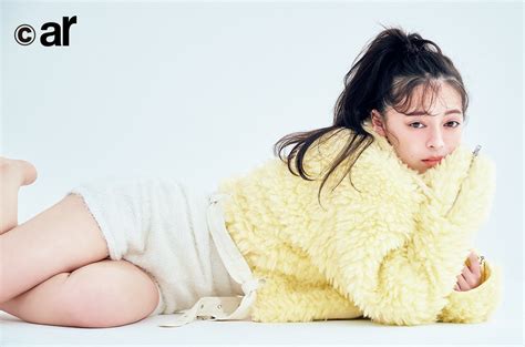 アンジュルム上國料萌衣、色白美脚披露 アイドル卒業時を語る モデルプレス