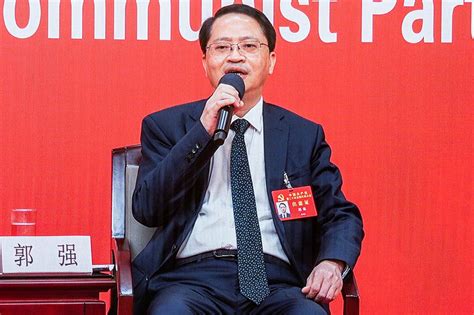 集体采访安徽代表团发言人：安徽融入长三角得到的政策红利最多、受益最大 图片中国中国网
