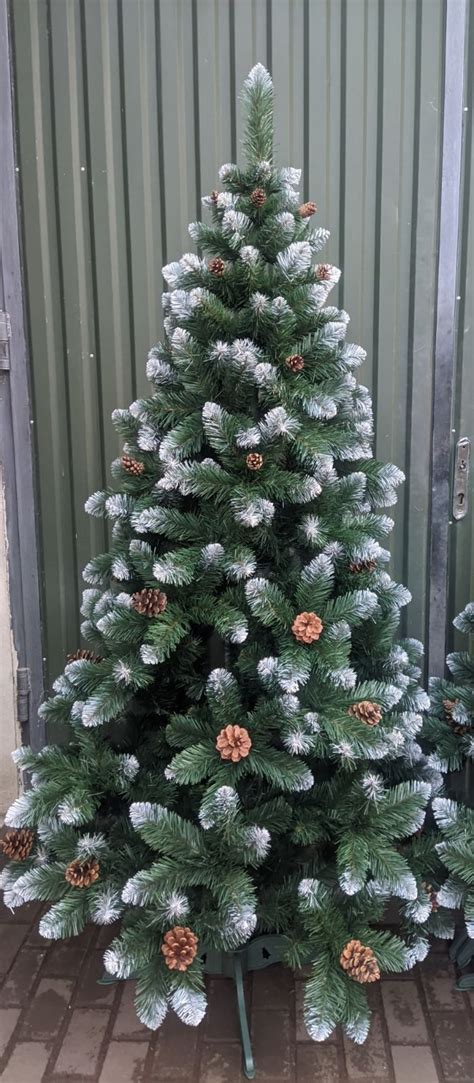 Ялинка штучна Елітна з шишками1 30 купити за найкращою ціною Магазин штучних ялинок Хвоїнка