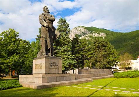 Национален Национален фолклорен събор „Леденика“