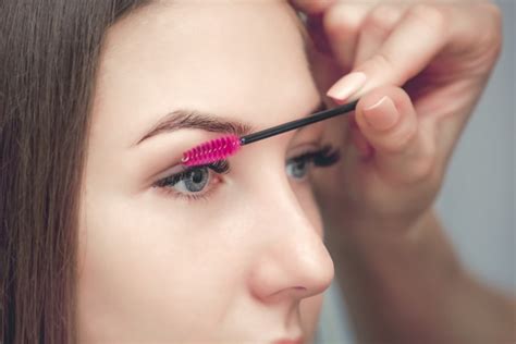 Ultimate Guide To Curl Your Eyelashes Watsons Malaysia