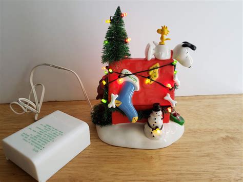 Department 56 A Very Snoopy Christmas Aunt Gladys Attic