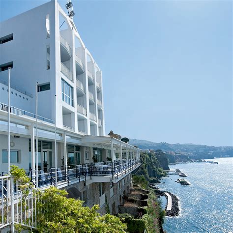 Eight Lesser Known Examples Of Mid Century Modern Architecture