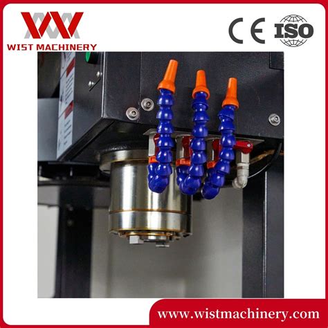 High Speed Axis CNC Metal Vertical Machining Center Milling Machine CNC Machine And Vertical