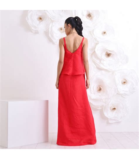 Червена ленена рокля на богиня