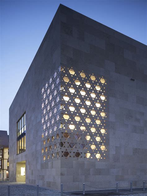 Modern Jewish Synagogue