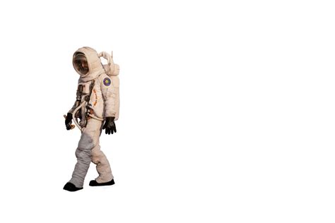 우주복을 입은 우주 비행사 무료 Psd 파일