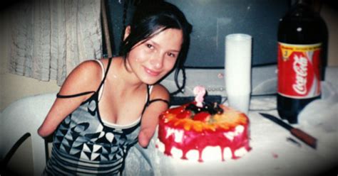 The Inspiring Story Of Zuly A Woman Born Without Arms Or Legs