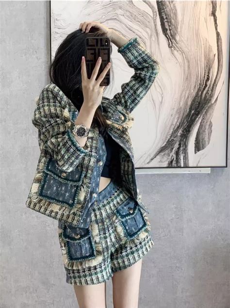 여성을 위한 작은 향기로운 복고풍 정장 스타일 서양식과 키가 큰 투피스 세트를 가진 작은 사람들을 위한 새로운 봄 스타일