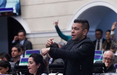 Cuentas Falsas De Supuestos Fans Del Senador Jota Pe Hernández Estarían