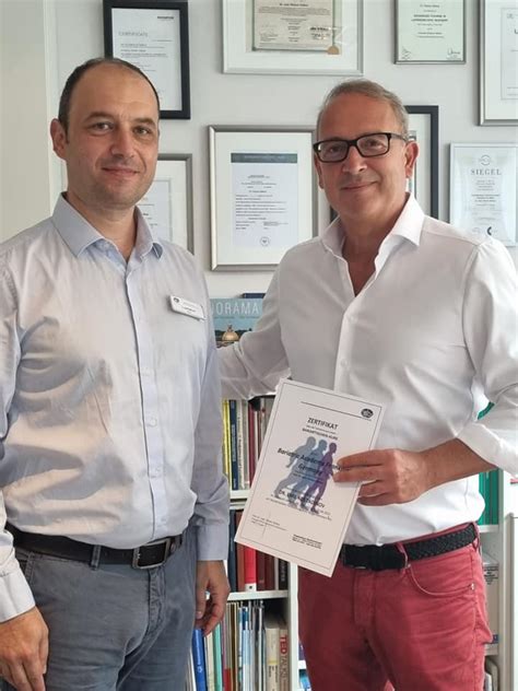 Лапароскопска и мини инвазивна хирургия Home Facebook