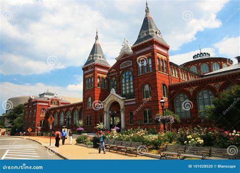 Smithsonian Institution Building In Washington Dc Editorial Image Image Of Building Culture