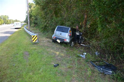 4 Teens Hospitalized After Car Crashes Into Tree In Manchester
