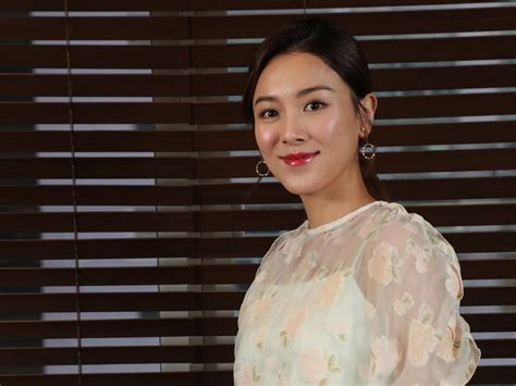 王敏奕新婚唔慣被叫曾太 梁漢文初演激情戲笑認好滿足 星島日報