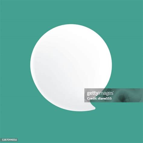 Monitos Blancos Fotografías E Imágenes De Stock Getty Images