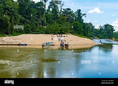 Pahang Malaysia May 14 2024 Tourists Enjoying Kuala Tahan Jetty