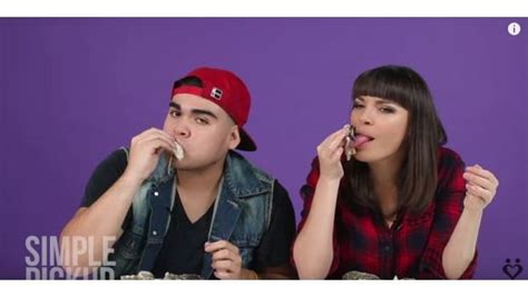 VIDEO Estrellas porno enseñan a hombres cómo les gusta el sexo oral