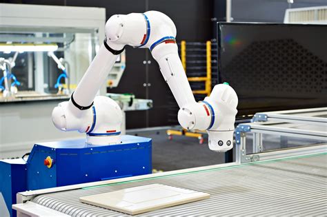 Controlling 6 Dof Robotic Manipulators With Wand Mapping