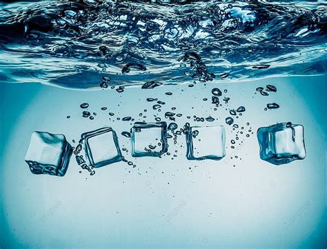 바닥 추상적 인 배경에 가라 앉는 물에 떨어지는 얼음 조각 및 무료 다운로드를위한 그림 Pngtree