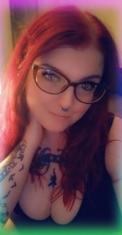 1st Pic On Here Hope You Like R Girlswithglasses