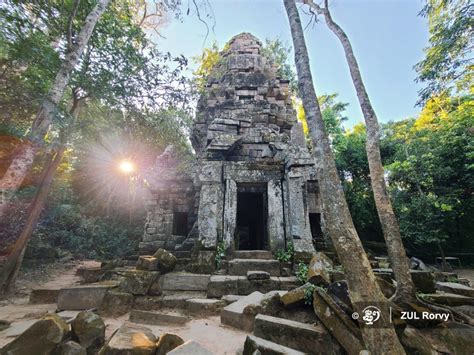 ប្រាសាទតាក្របី ឈរបង្អួតសម្រស់នៅជួរភ្នំដងរែក នៃព្រំដែនកម្ពុជា ថៃ Thmey Thmey 25