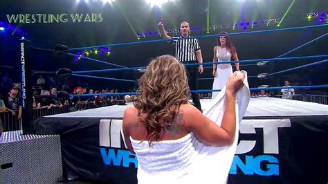 Wwe Girls Show Her Boobs Youtube