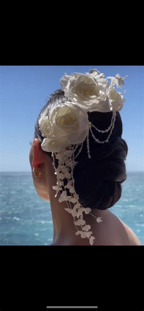 Pin By Rowan Yeni On Hair Bride Hair Down Beach Wedding Hair Bride