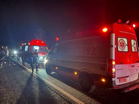 Uma Pessoa Morre E Duas Ficam Feridas Em Grave Acidente Na Região