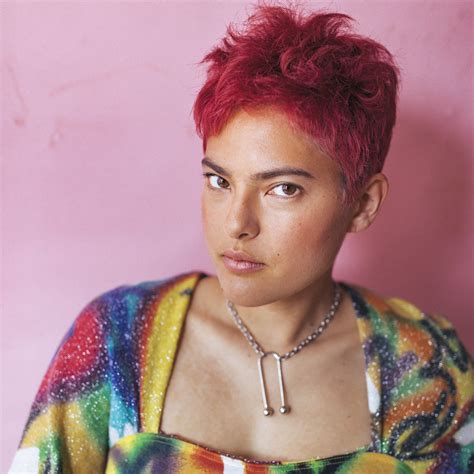 La Singer Songwriter Miya Folick Talks Touring The Beauty Myth And