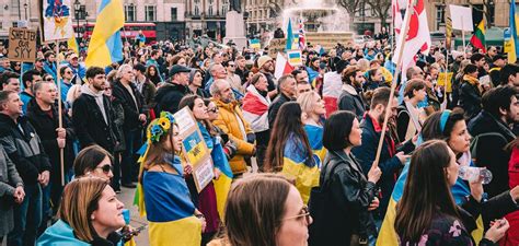 Українські біженці за кордоном скільки українців у ЄС у яких країнах найбільше Oboz Ua