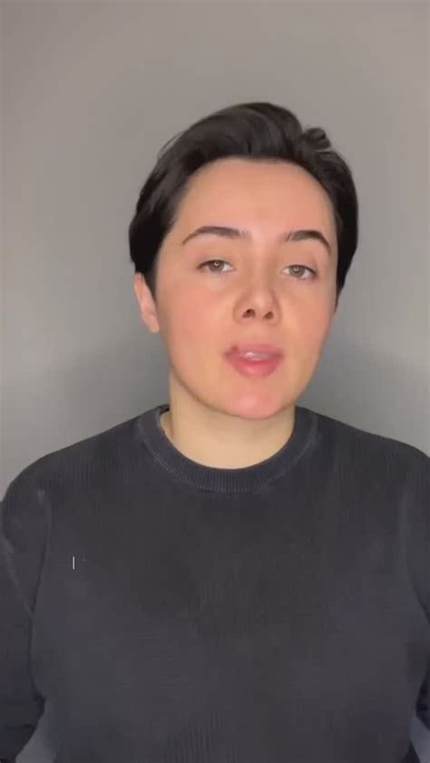 1 Սարսափում եմ սողուններից՝ հատկապես օձերից որոնք մարդկային կերպարանք ունեն ։ 2 Մինչև հիմա