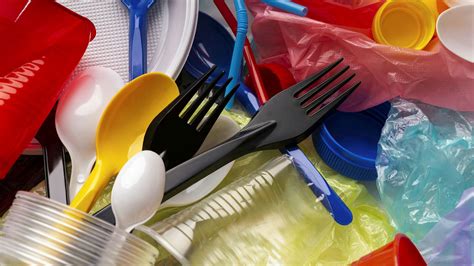 ჩეხეთში ერთჯერადი პლასტმასის ნივთები იკრძალაება Bpn