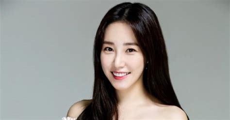 야구 여신 방송인 최희 샌드박스와 전속계약 맺어