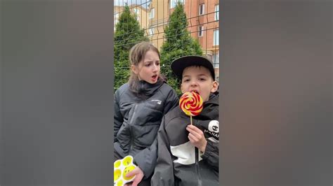 Конфеты 🍬 Жадный брат или Хитрая сестра 🤣🍭 Shorts Youtube