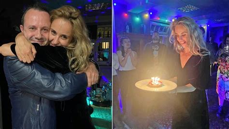 Кърджилова духна свещички но без Динката