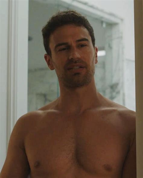 10 Sexy Pics Of Theo James To Celebrate The White Lotus Season 2
