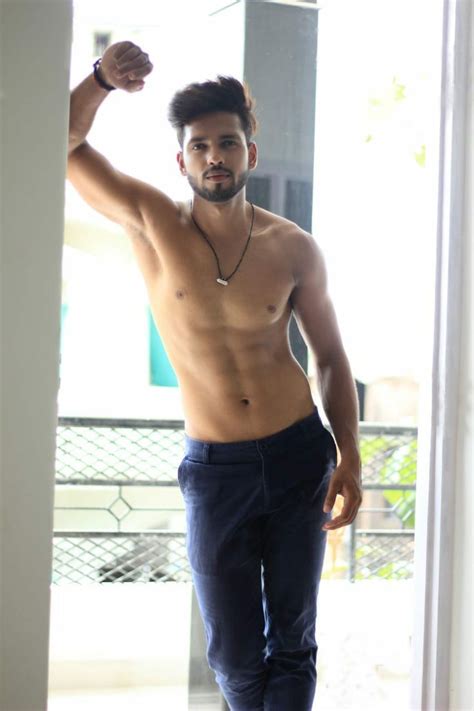 Pin By Sushant Sharma On Shirtless Men Handsome Indian Men Handsome Bearded Men Fashion