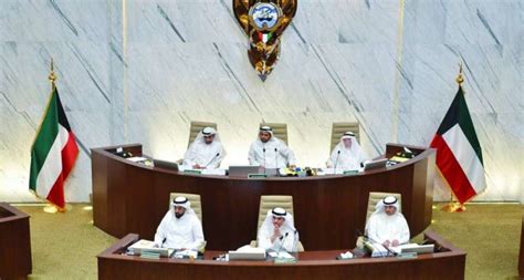 بفارق صوت رسوم مظلات السيارات تُفلت من حاجز البلدي الراي