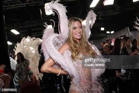 Victorias Secret Fashion Show 2018 Backstage Photos And Premium High Res Pictures Getty Images