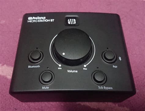 Presonus Eris E5 Xt Powered Monitor Speaker And Presonus Microstation