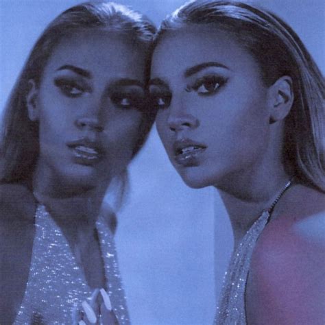 Alina Baraz Album Cover Ideas For Singers Celeste Singer Aesthetic