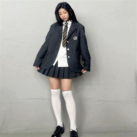 Illit Wonhee Icon Illit Inspo Outfit Wonhee Outfits Illit Core Outfit