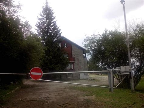 Хижа „Сълзица“