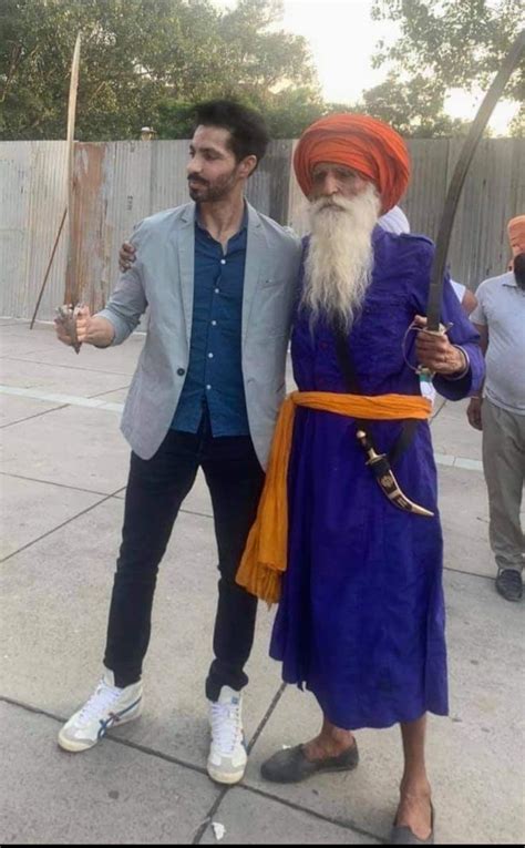 Pin By Taji1313 On Deep Sidhu Punjabi Boys Sikh Style