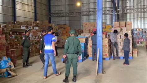 គយចល័តតំបន់៦ បង្ក្រាបឆែកឆេរទំនិញចាប់ហួយជានំចំណីចម្រុះប្រភេទប្រមាណជាង៦០តោន និងប្រាំរថយន្តផ្សេងទៀត