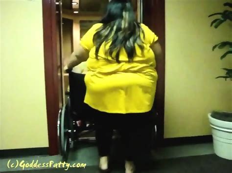 Ssbbw Patty Elevator Three Eporner
