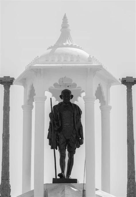 100 Mahatma Gandhi Wallpapers